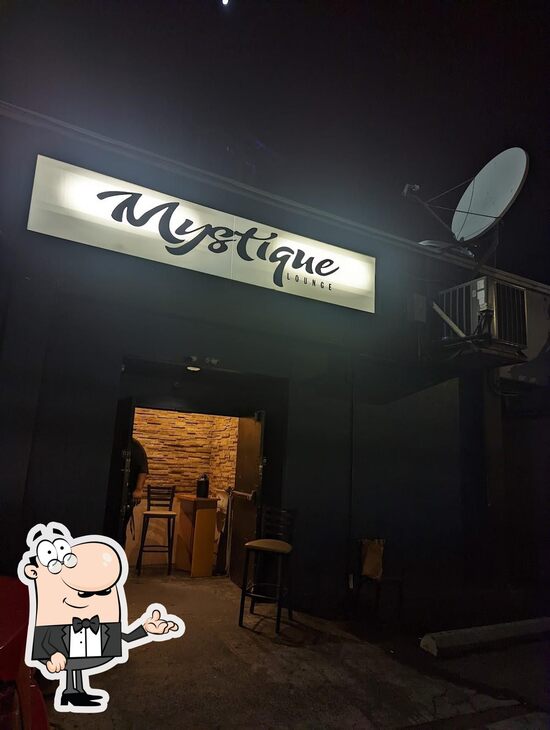 Mystique Bar and Lounge, Honolulu - Restaurant menu, prices and reviews