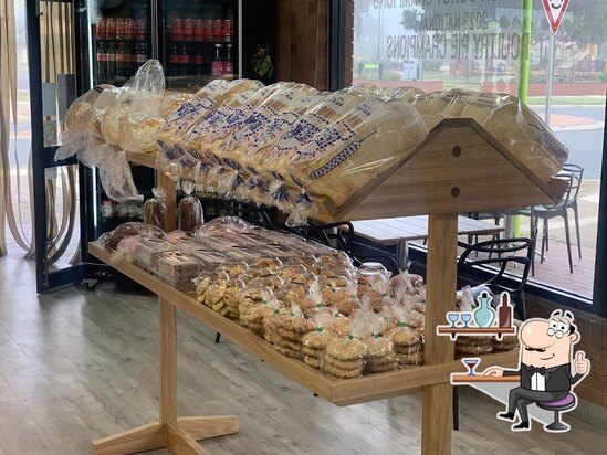 Hungie Fangs Artisan Bakery, Cobram - Restaurant menu, prices and reviews