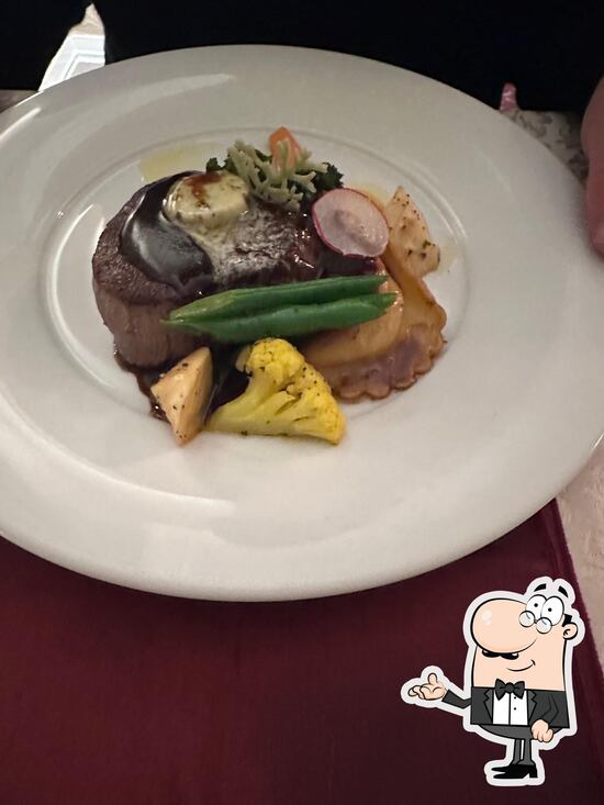 Sapphire Room, Qualicum Beach - Restaurant menu, prices and reviews