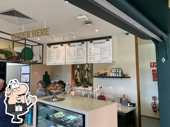 Menu at Courtside Cafe, Carrara