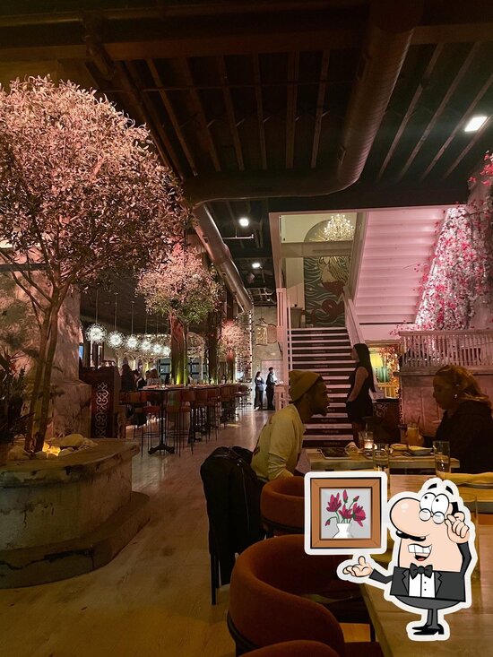 Mona, Philadelphia - Restaurant menu, prices and reviews