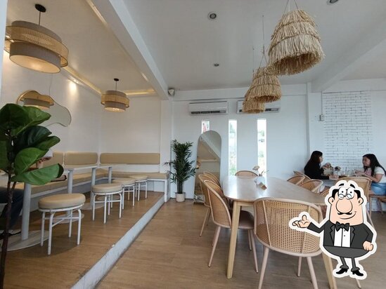 Merrylane Food Hub, Lipa - Restaurant menu, prices and reviews