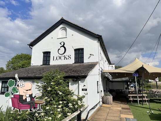 The Three Locks, Stoke Hammond - Restaurant menu, prices and reviews
