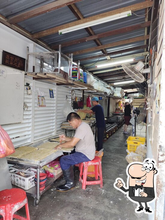 Menu at Pok pok chui( Chemor fried fish paste fucuk & wanton for curry ...