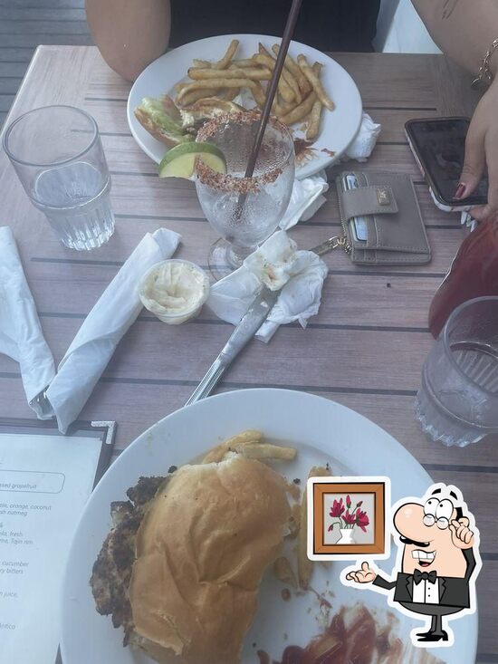 Albatross, Ocean Beach - Restaurant menu, prices and reviews