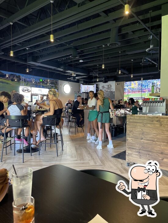 Par 3 Sports Bar & Grill, Corona - Restaurant menu, prices and reviews