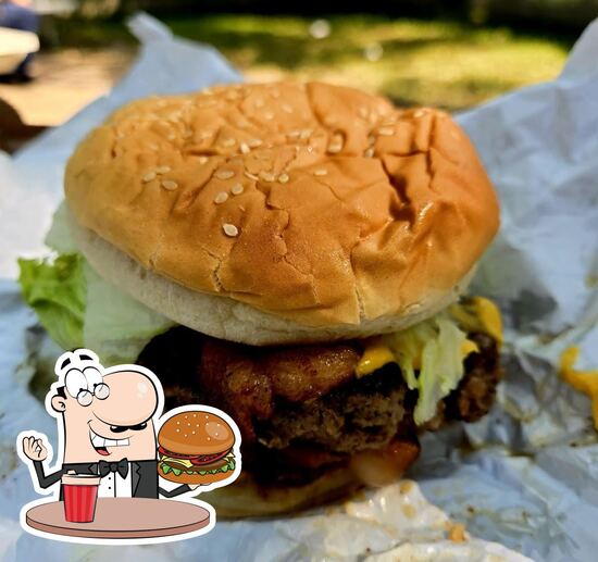 Brian's Drive-In, Lorette - Restaurant menu, prices and reviews