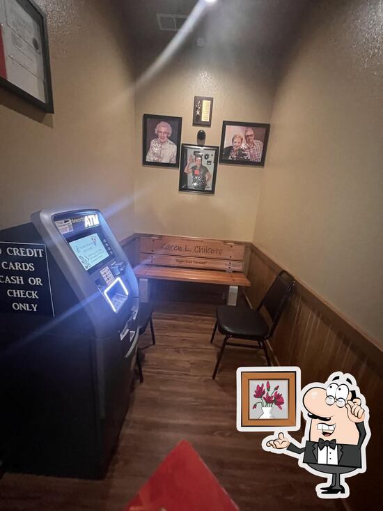 D & K Hickory House Restaurant, Waterloo - Restaurant menu, prices and ...