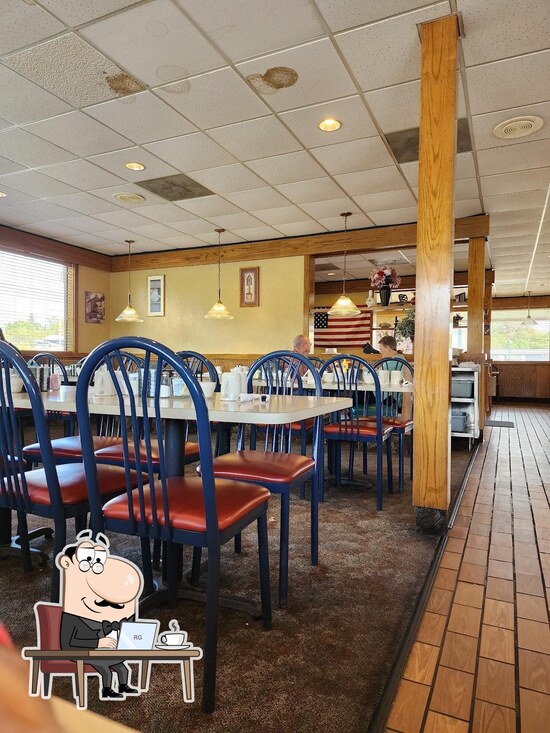 Betsy Ross Family Restaurant, Sturgeon Bay - Restaurant menu, prices ...