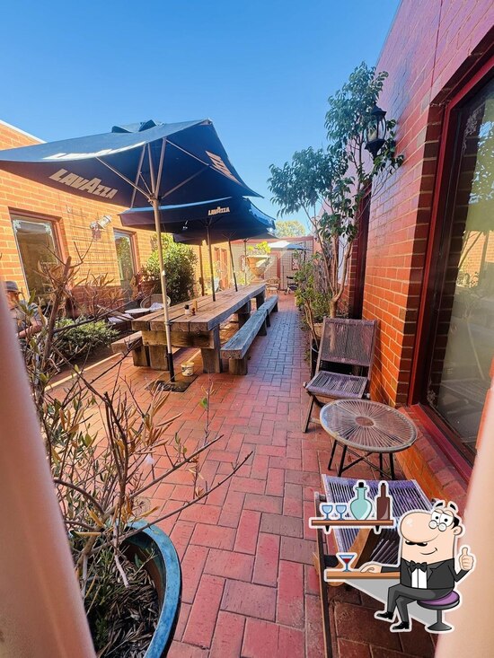 Long Paddock Food Store, Koondrook - Restaurant menu, prices and reviews