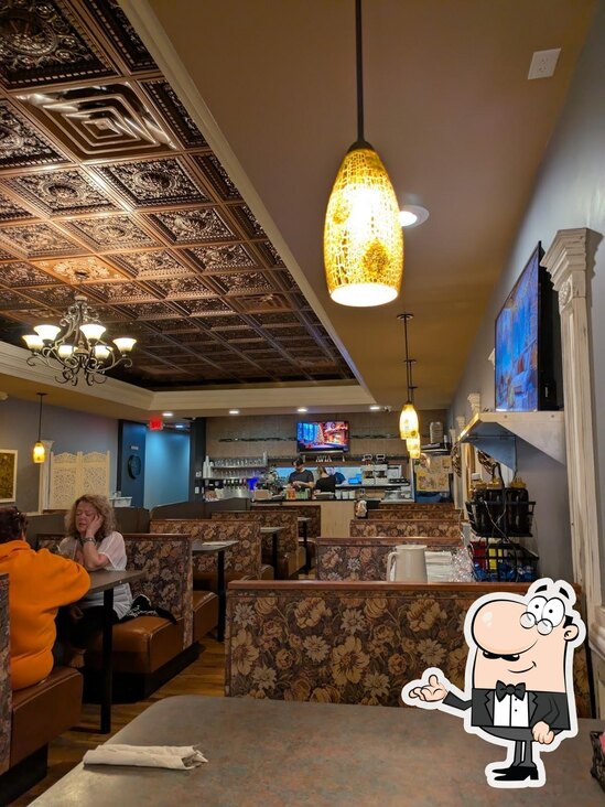 Avia Family Dining, Holly - Restaurant menu, prices and reviews