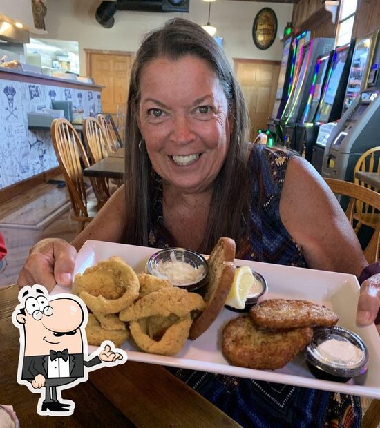 Menu at Fin and Ale pub & bar, Kenosha