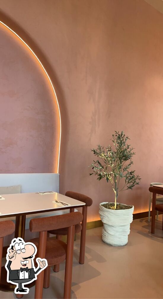 Two Neighbors, Dubai - Restaurant menu, prices and reviews