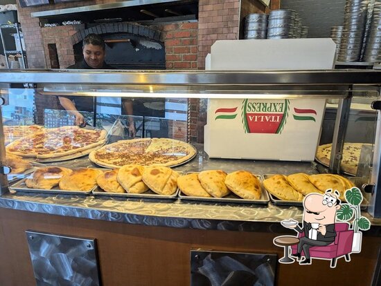 Italia Express Cedar Springs, Dallas - Restaurant menu, prices and reviews