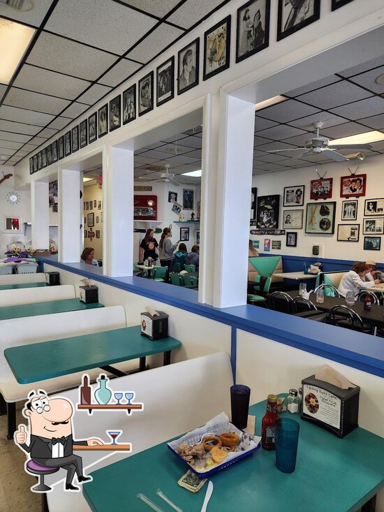 Lickity Split Cafe, Englewood - Restaurant menu, prices and reviews