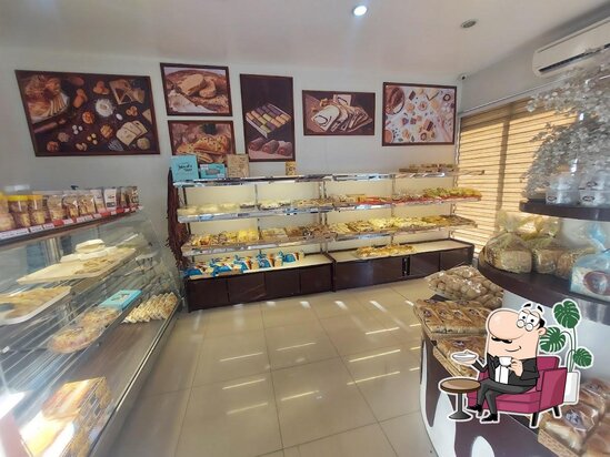 Mike-len Bakeshop, Limay - Restaurant menu, prices and reviews
