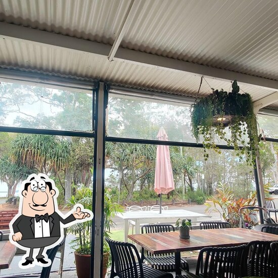Curlew Cafe, Coochiemudlo, Coochiemudlo Island - Restaurant menu ...