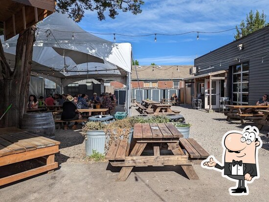 Baerlic Brewing at the Barley Pod, Portland - Restaurant menu, prices ...