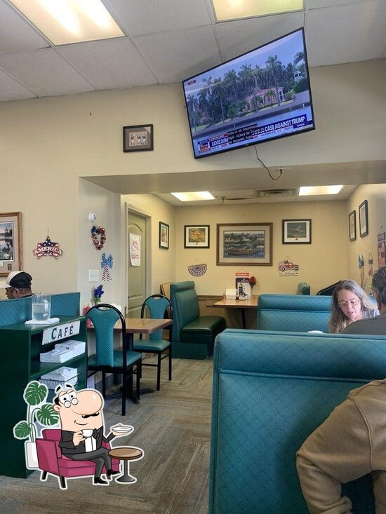 Corner Cafe, Maplewood - Restaurant menu, prices and reviews