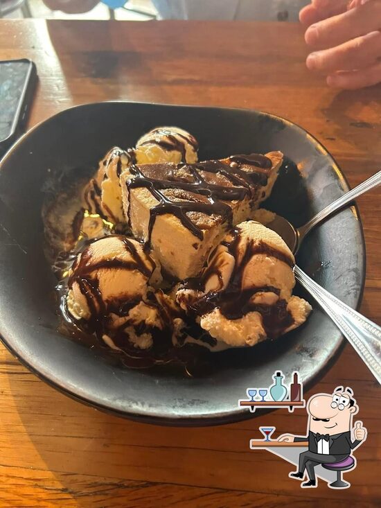 D.C. Cobb's, McHenry - Restaurant menu, prices and reviews