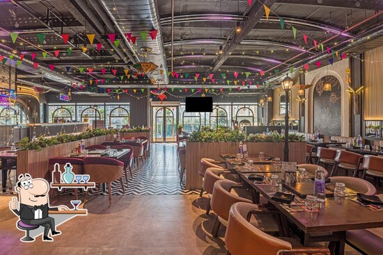 The Barbeque Company 90 Noida Best buffet restaurant Family Dining ...