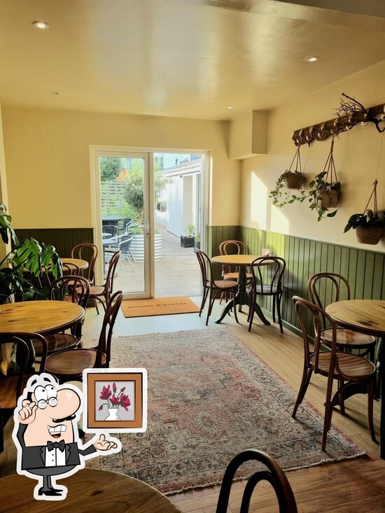Hot box bakery bembridge, Bembridge - Restaurant menu, prices and reviews