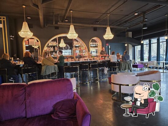 Nitro Beverage Lounge, Madison - Restaurant menu, prices and reviews