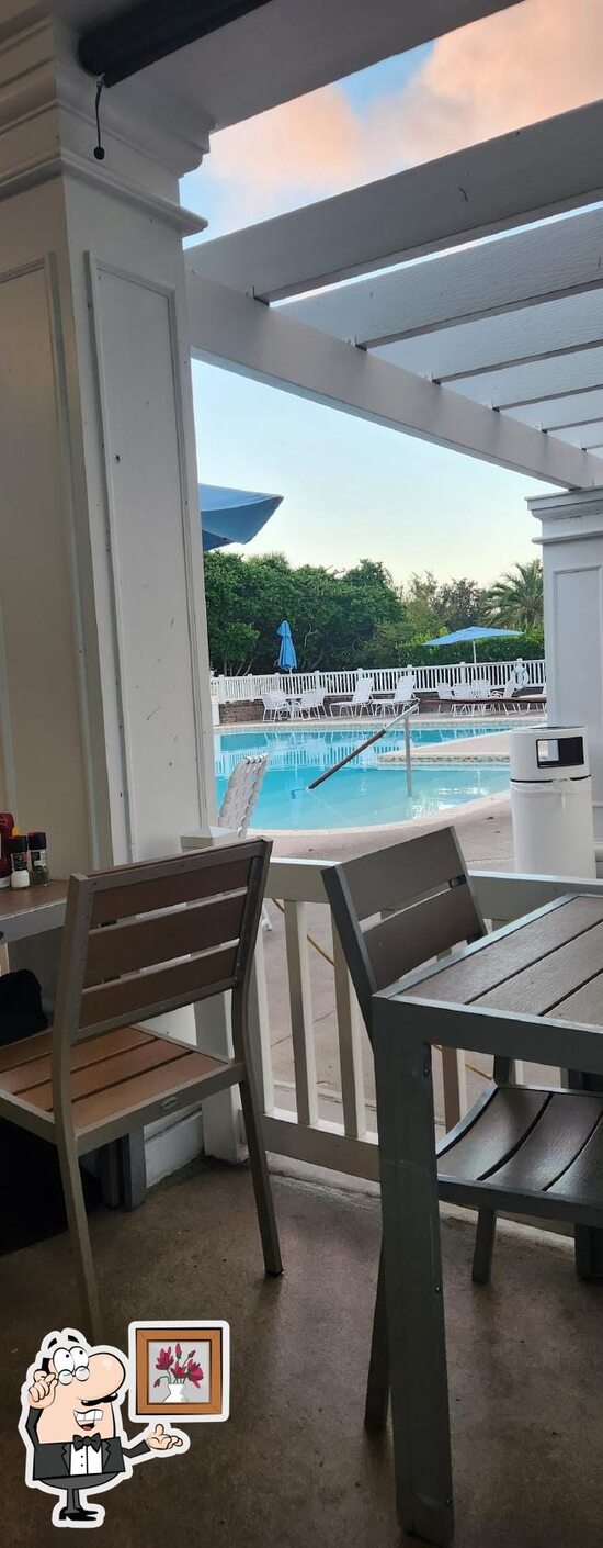 The Pool Bar at Nancy Lopez Country Club, The Villages - Restaurant ...