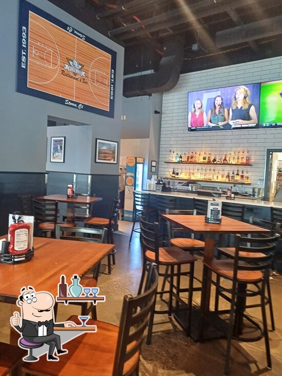 Restaurant HUSKY, El Pas de la Casa - Restaurant menu, prices and reviews