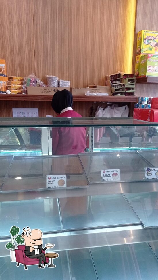 LYLY Bakery, Cake & Donut, Babat - Restaurant menu, prices and reviews