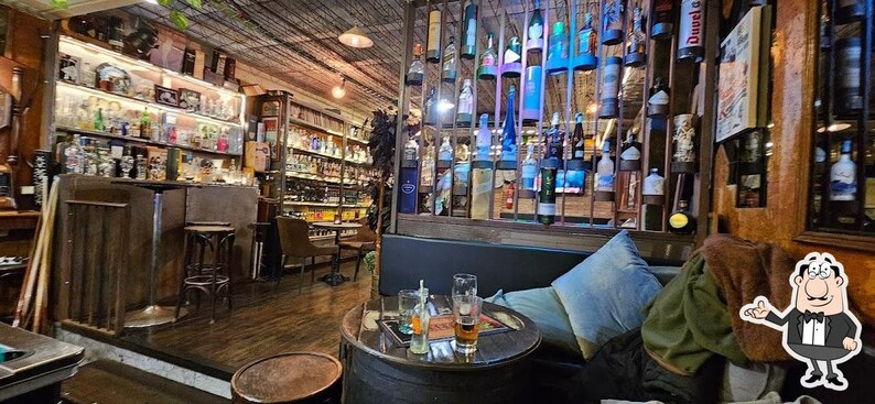 Roxanne pub, Benidorm - Restaurant menu, prices and reviews