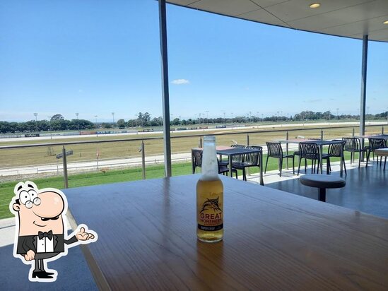Trios Sports Club, Cranbourne - Restaurant menu, prices and reviews