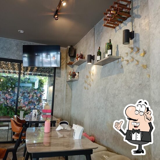 L 7 Café, Bangkok, Nana - Restaurant menu, prices and reviews