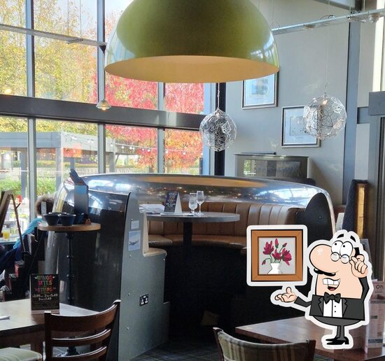 Harpsfield Hall - JD Wetherspoon, Hatfield - Restaurant menu, prices ...