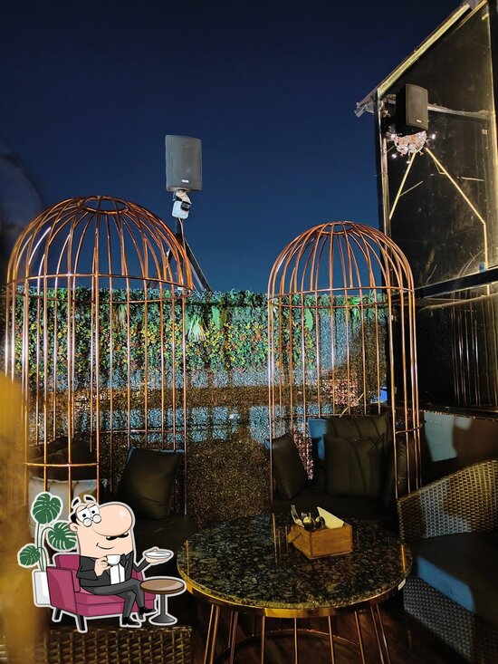 The Sky Story Luxury Lounge - Rooftop Glasshouse Skydine Cafe, Kolkata ...