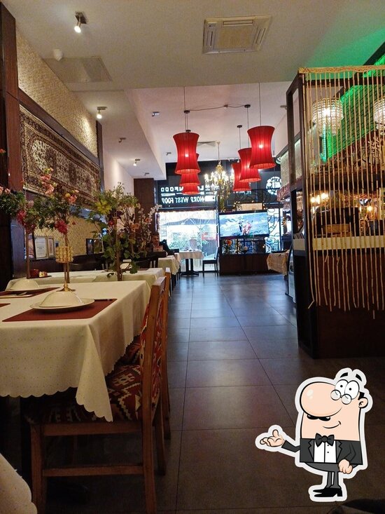 楼兰新疆餐厅 Loulan Xinjiang Restaurant & Bubble Tea, Frankfurt - Restaurant ...