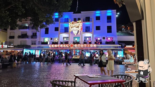 Central Station, Albufeira - Restaurant menu, prices and reviews