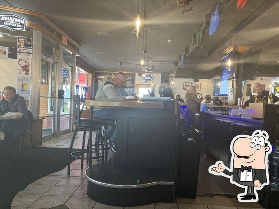 In Plane View, Milwaukee - Restaurant menu, prices and reviews
