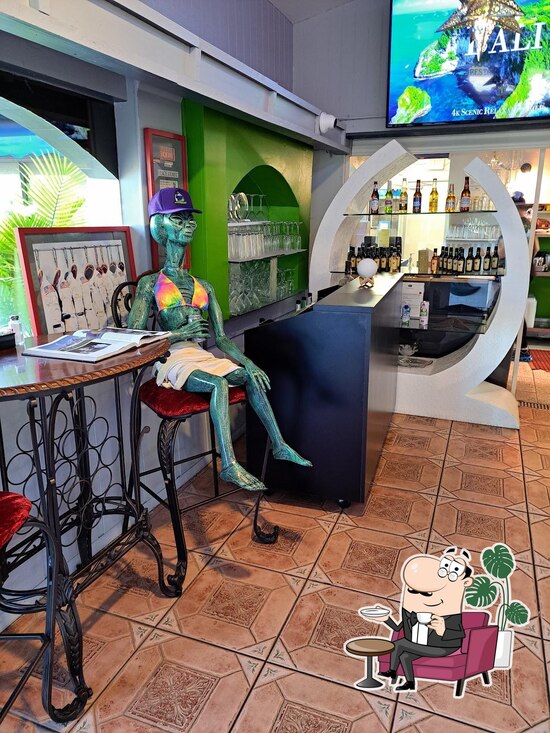 Moon Hut, Cape Canaveral - Restaurant menu, prices and reviews