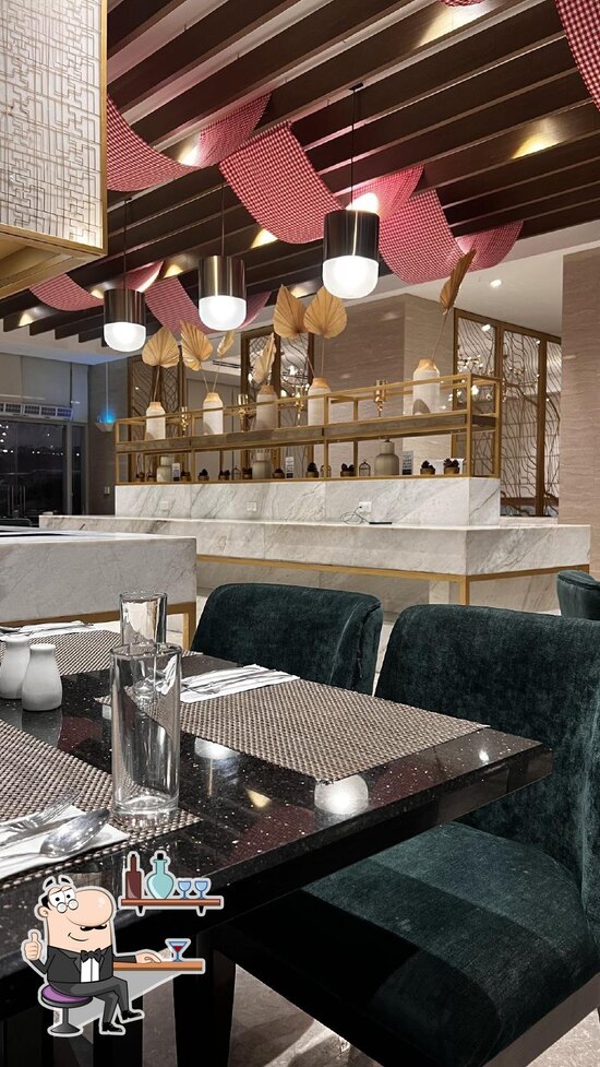 Kingsford Café, By Kingsford Hotel Manila, Parañaque - Restaurant menu ...