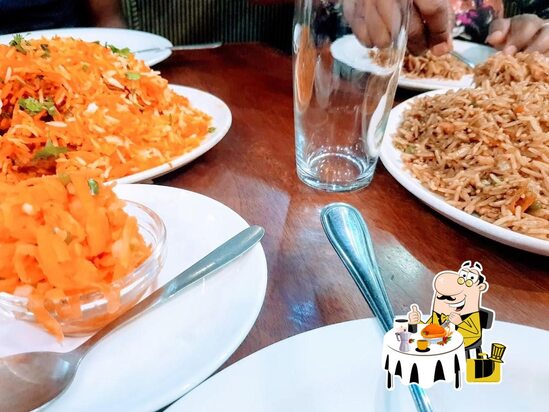 Swaadisht Foods Phoenix, Phoenix - Restaurant menu, prices and reviews