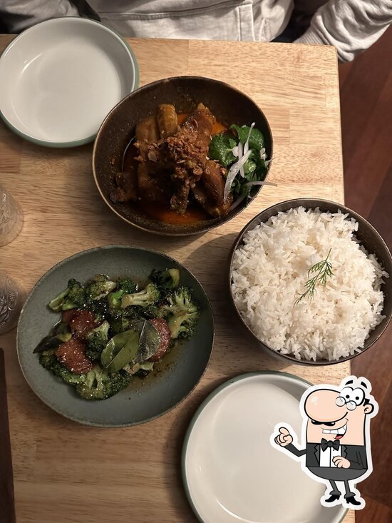 naam, Paris, Pyrénées - Restaurant menu, prices and reviews