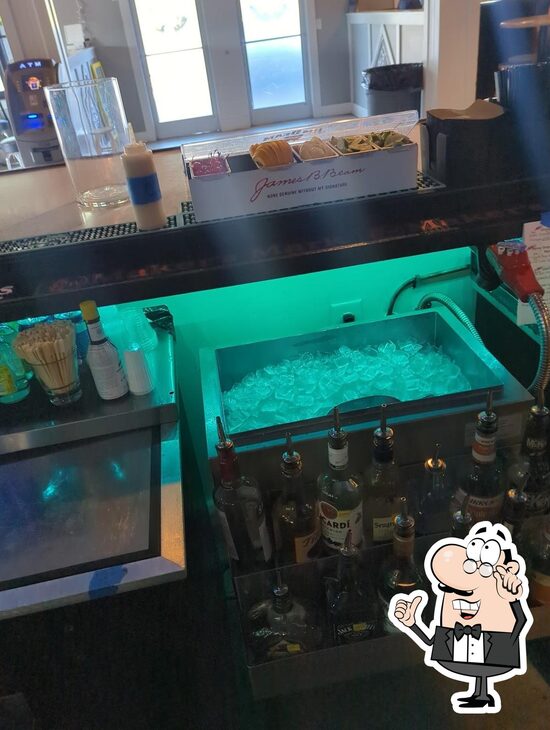 77° West, Emerald Isle - Restaurant menu, prices and reviews