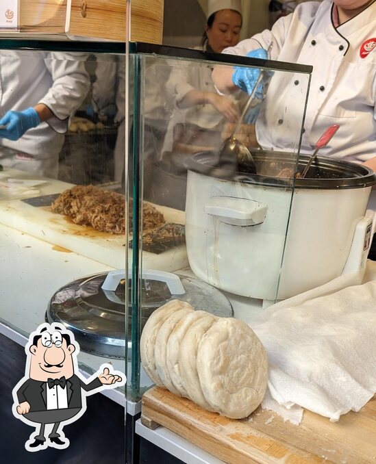 Mo, Milan, Monumentale - Restaurant menu, prices and reviews