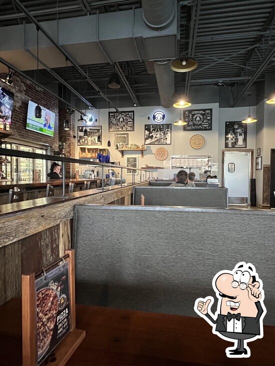 Beerhead Bar & Eatery, Mason - Restaurant menu, prices and reviews