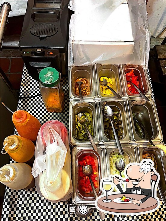 Tío Paco Hotdogs, Monterrey - Menú del restaurante, precios y reseñas