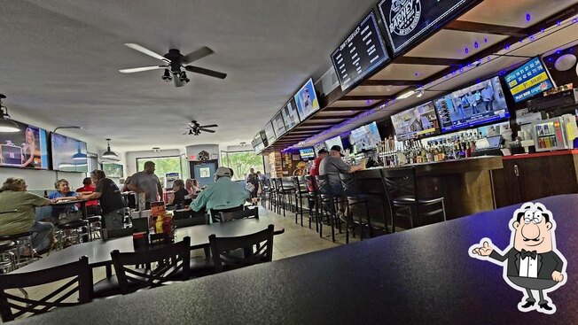 Barney's Bar & Grill, Bay City - Restaurant menu, prices and reviews
