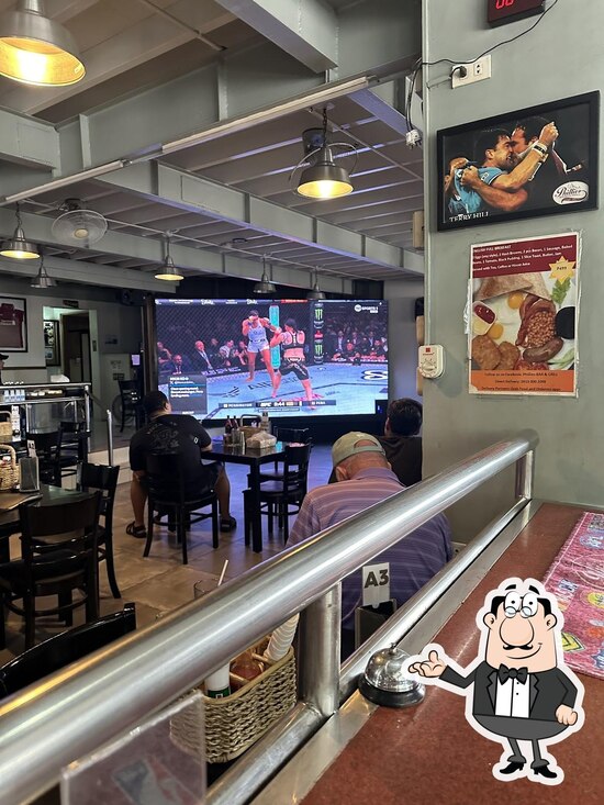 Phillies Sports Grill & Bar, Angeles - Restaurant menu, prices and reviews