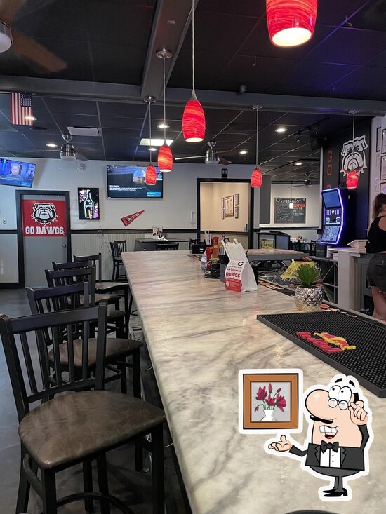 Calvins Dawghouse Bar & Grill, Tybee Island - Restaurant menu, prices ...