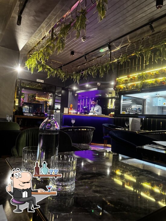 Lizz Restaurant, Gosport - Restaurant menu, prices and reviews